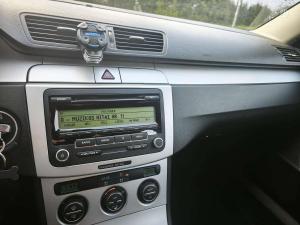 Grey Volkswagen Passat 2009 in Telschi, with an engine capacity of 1.97 L and mileage of 398 thousand km for 1350 €, photo 10 on AUTOMOTO.COM.LV