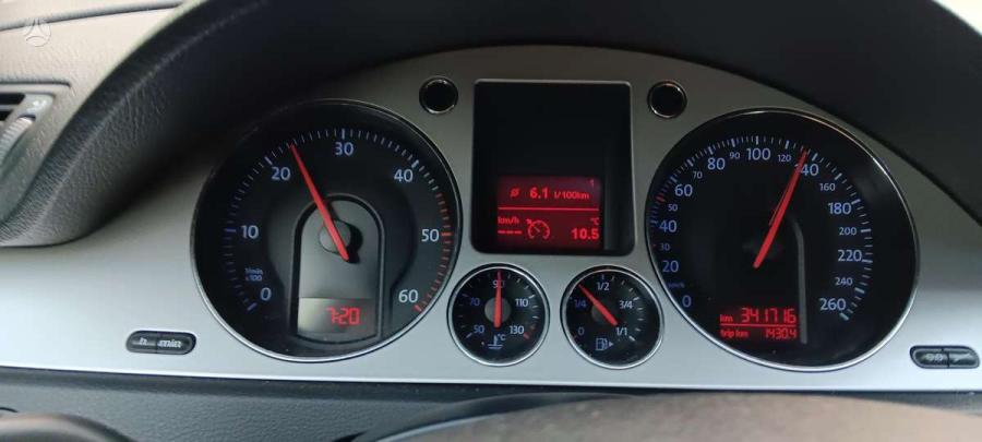 Grey Volkswagen Passat 2009 in Siauliai, with an engine capacity of 1.97 L and mileage of 343 thousand km for 2500 €, photo 11 on AUTOMOTO.COM.LV