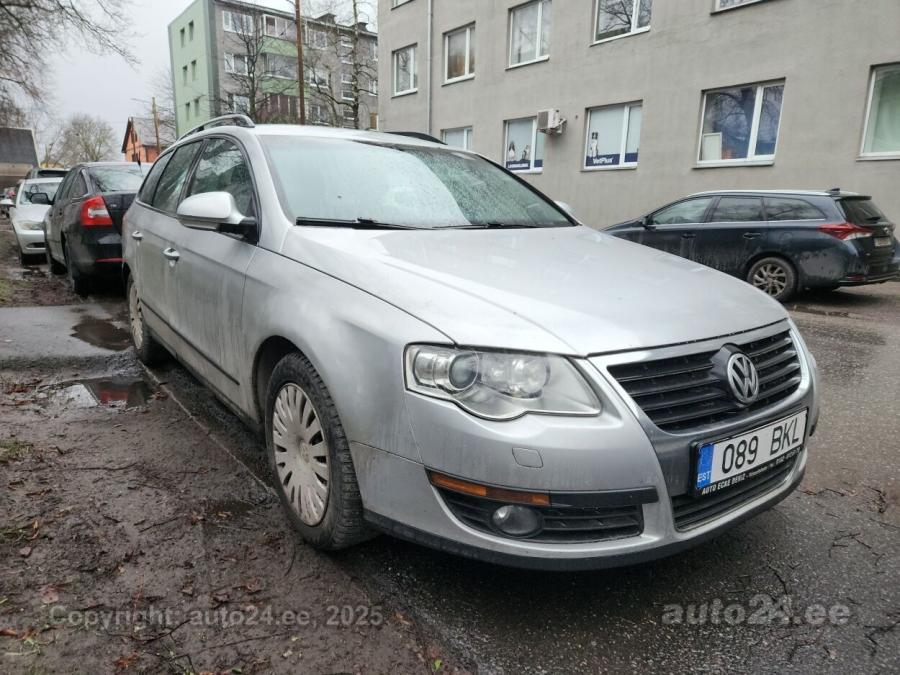 Pelēks Volkswagen Passat 2010 Tallina, ar dzinēja tilpumu 2.00 L un nobraukumu 328 tūkst. km par 550 €, foto 4 vietnē AUTOMOTO.COM.LV