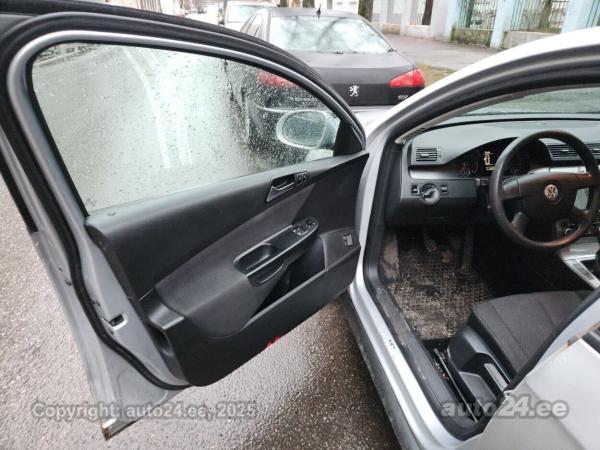Pelēks Volkswagen Passat 2010 Tallina, ar dzinēja tilpumu 2.00 L un nobraukumu 328 tūkst. km par 550 €, foto 11 vietnē AUTOMOTO.COM.LV