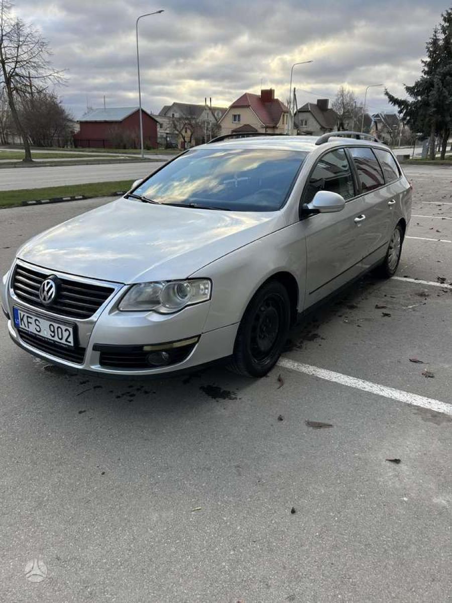 Grey Volkswagen Passat 2010 in Siauliai, with an engine capacity of 1.97 L and mileage of 391 thousand km for 1500 €, photo 7 on AUTOMOTO.COM.LV