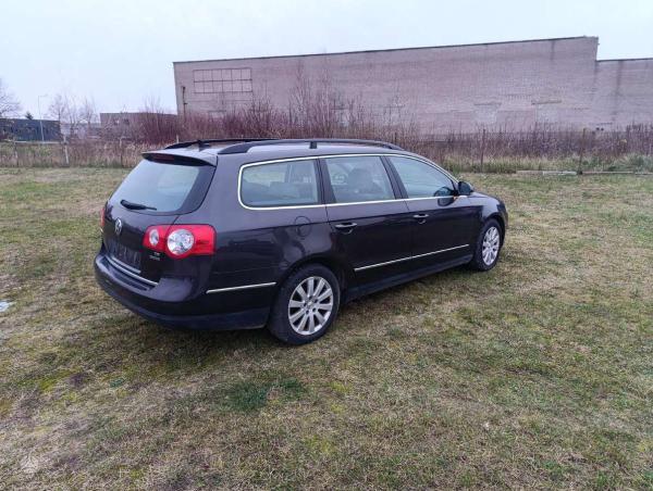 Pelēks Volkswagen Passat 2010 Šilutė, ar dzinēja tilpumu 1.60 L un nobraukumu 263 tūkst. km par 2700 €, foto 3 vietnē AUTOMOTO.COM.LV
