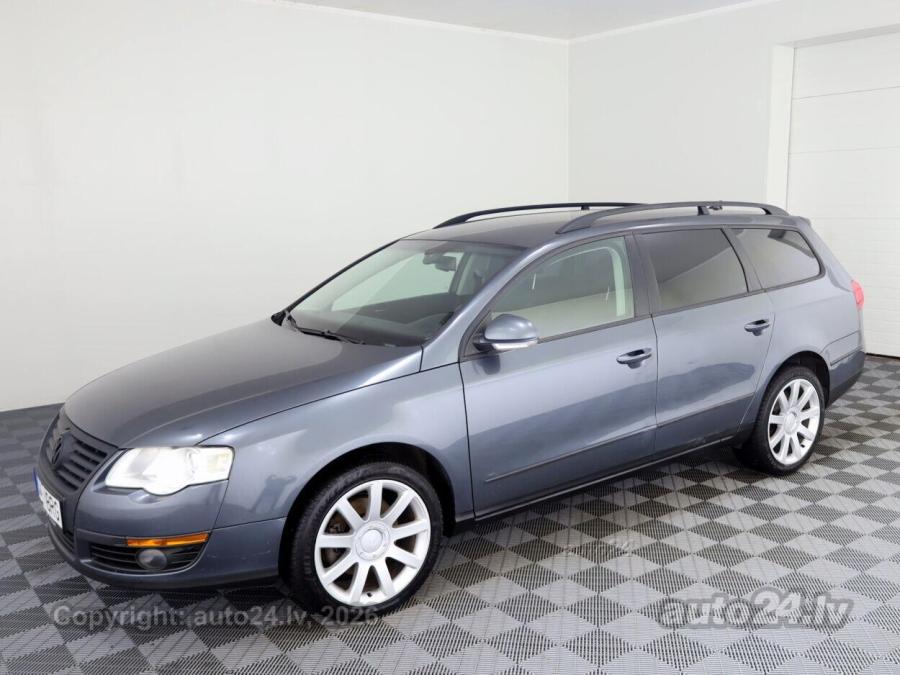Grey Volkswagen Passat 2010 in Tallinn, with an engine capacity of 2.00 L and mileage of 298 thousand km for 2199 €, photo 2 on AUTOMOTO.COM.LV