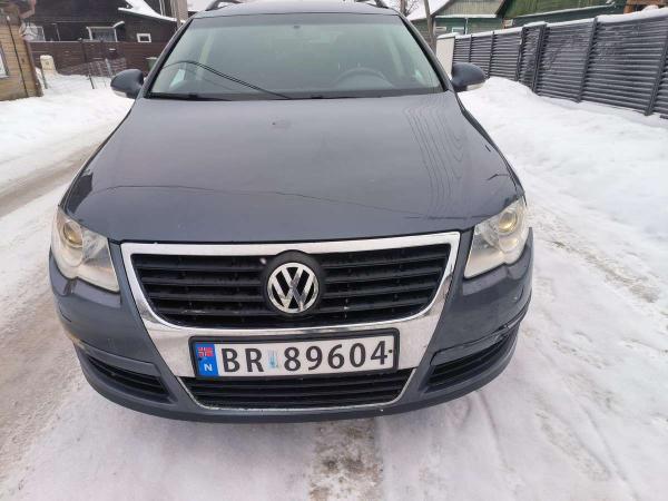Pelēks Volkswagen Passat 2010 Kauņa, ar dzinēja tilpumu 1.60 L un nobraukumu 270 tūkst. km par 1250 €, foto 1 vietnē AUTOMOTO.COM.LV