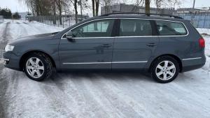 Grey Volkswagen Passat 2010 in Marijampole, with an engine capacity of 1.97 L and mileage of 293 thousand km for 3350 €, photo 4 on AUTOMOTO.COM.LV