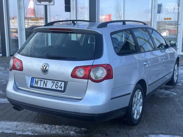 Grey Volkswagen Passat 2010 in Vilnius, with an engine capacity of 2.00 L and mileage of 319 thousand km for 2100 €, photo 6 on AUTOMOTO.COM.LV