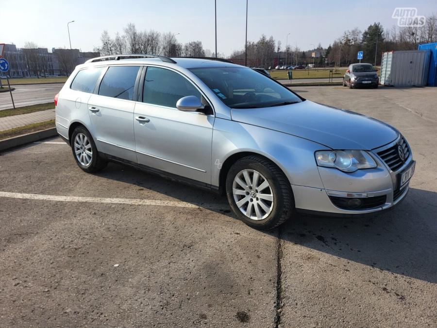 Grey Volkswagen Passat 2010 in Vilnius, with an engine capacity of 2.00 L and mileage of 231 thousand km for 2000 €, photo 1 on AUTOMOTO.COM.LV