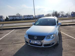Grey Volkswagen Passat 2010 in Vilnius, with an engine capacity of 2.00 L and mileage of 231 thousand km for 2000 €, photo 3 on AUTOMOTO.COM.LV