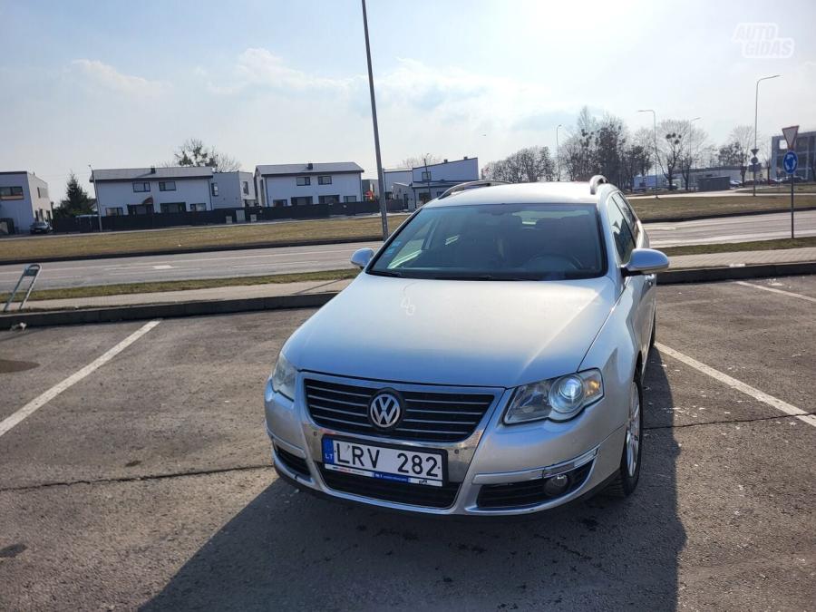 Grey Volkswagen Passat 2010 in Vilnius, with an engine capacity of 2.00 L and mileage of 231 thousand km for 2000 €, photo 3 on AUTOMOTO.COM.LV