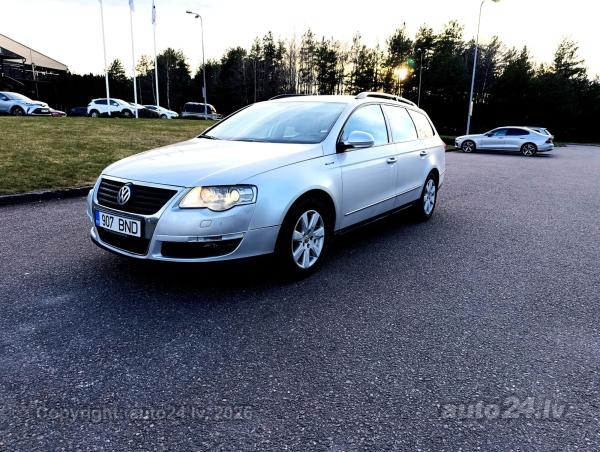 Grey Volkswagen Passat 2010 in Tallinn, with an engine capacity of 2.00 L and mileage of 334 thousand km for 2499 €, photo 1 on AUTOMOTO.COM.LV