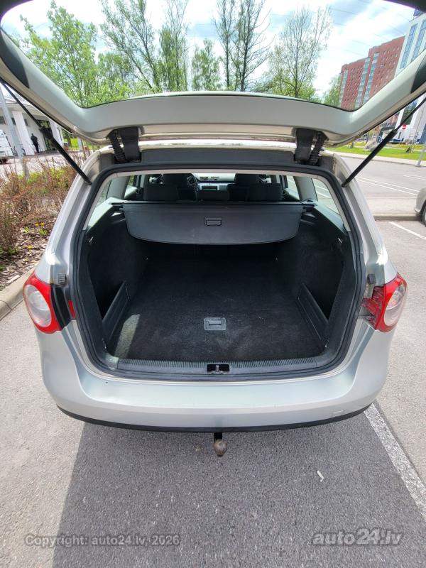 Pelēks Volkswagen Passat 2010 Tallina, ar dzinēja tilpumu 1.60 L un nobraukumu 415 tūkst. km par 1800 €, foto 1 vietnē AUTOMOTO.COM.LV