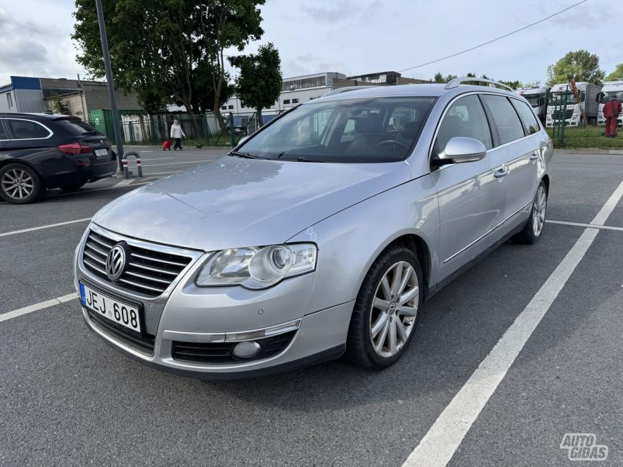 Pelēks Volkswagen Passat 2010 Klaipėda, ar dzinēja tilpumu 2.00 L un nobraukumu 365 tūkst. km par 2500 €, foto 1 vietnē AUTOMOTO.COM.LV