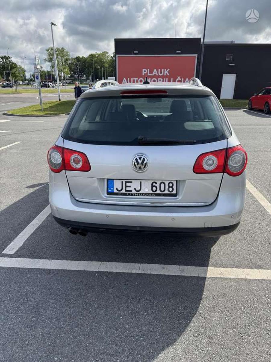 Pelēks Volkswagen Passat 2010 Klaipėda, ar dzinēja tilpumu 1.97 L un nobraukumu 363 tūkst. km par 2500 €, foto 7 vietnē AUTOMOTO.COM.LV