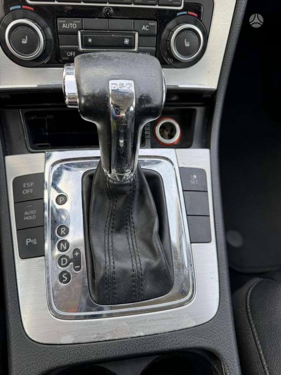 Pelēks Volkswagen Passat 2010 Klaipėda, ar dzinēja tilpumu 1.97 L un nobraukumu 363 tūkst. km par 2500 €, foto 10 vietnē AUTOMOTO.COM.LV