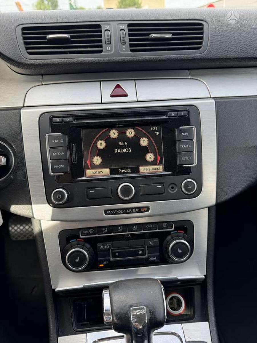Pelēks Volkswagen Passat 2010 Klaipėda, ar dzinēja tilpumu 1.97 L un nobraukumu 363 tūkst. km par 2500 €, foto 15 vietnē AUTOMOTO.COM.LV