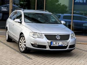 Grey Volkswagen Passat 2010 in Klaipeda, with an engine capacity of 2.00 L and mileage of 230 thousand km for 2200 €, photo  on AUTOMOTO.COM.LV