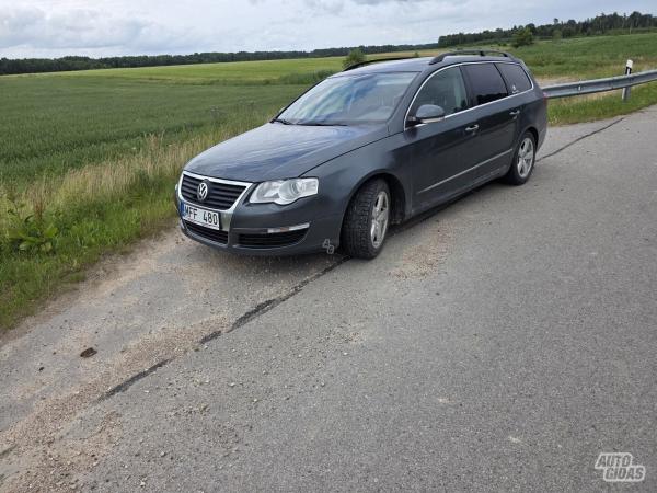Grey Volkswagen Passat 2010 in Kretinga, with an engine capacity of 1.60 L and mileage of 365 thousand km for 1750 €, photo 1 on AUTOMOTO.COM.LV