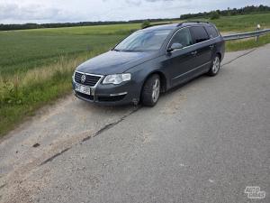 Grey Volkswagen Passat 2010 in Kretinga, with an engine capacity of 1.60 L and mileage of 365 thousand km for 1750 €, photo  on AUTOMOTO.COM.LV