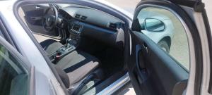 Grey Volkswagen Passat 2010 in Klaipeda, with an engine capacity of 2.00 L and mileage of 253 thousand km for 2850 €, photo 10 on AUTOMOTO.COM.LV