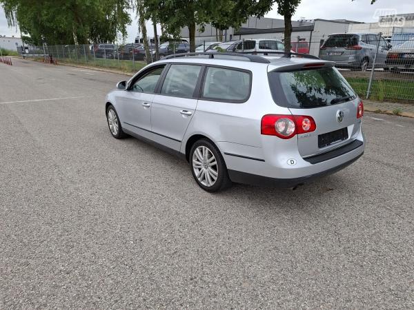 Pelēks Volkswagen Passat 2010 Marijampole, ar dzinēja tilpumu 1.60 L un nobraukumu 215 tūkst. km par 2850 €, foto 7 vietnē AUTOMOTO.COM.LV
