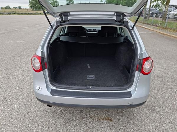 Pelēks Volkswagen Passat 2010 Marijampole, ar dzinēja tilpumu 1.60 L un nobraukumu 215 tūkst. km par 2850 €, foto 9 vietnē AUTOMOTO.COM.LV
