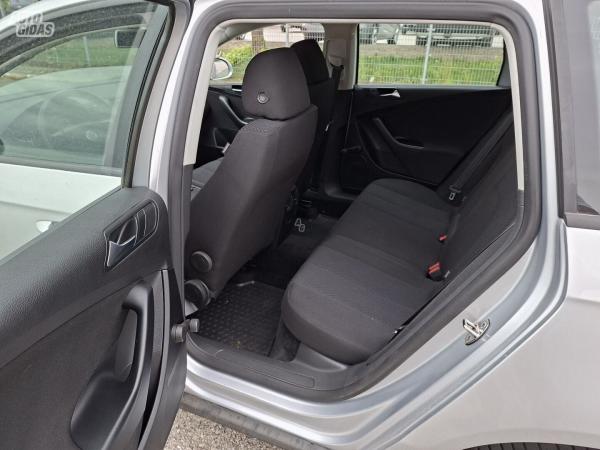 Pelēks Volkswagen Passat 2010 Marijampole, ar dzinēja tilpumu 1.60 L un nobraukumu 215 tūkst. km par 2850 €, foto 10 vietnē AUTOMOTO.COM.LV