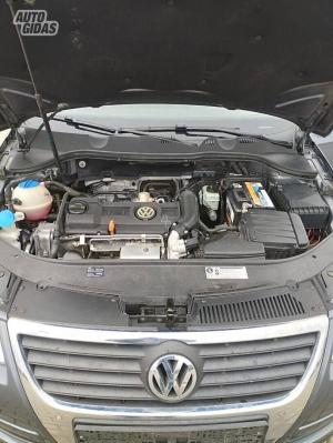 Grey Volkswagen Passat 2010 in Marijampole, with an engine capacity of 1.40 L and mileage of 180 thousand km for 3099 €, photo 4 on AUTOMOTO.COM.LV