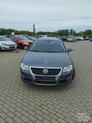 Grey Volkswagen Passat 2010 in Marijampole, with an engine capacity of 1.40 L and mileage of 180 thousand km for 3099 €, photo 5 on AUTOMOTO.COM.LV