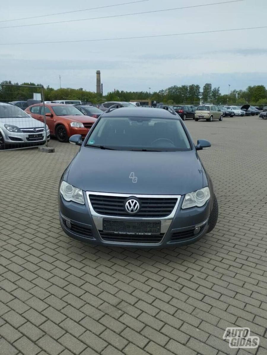 Grey Volkswagen Passat 2010 in Marijampole, with an engine capacity of 1.40 L and mileage of 180 thousand km for 3099 €, photo 5 on AUTOMOTO.COM.LV