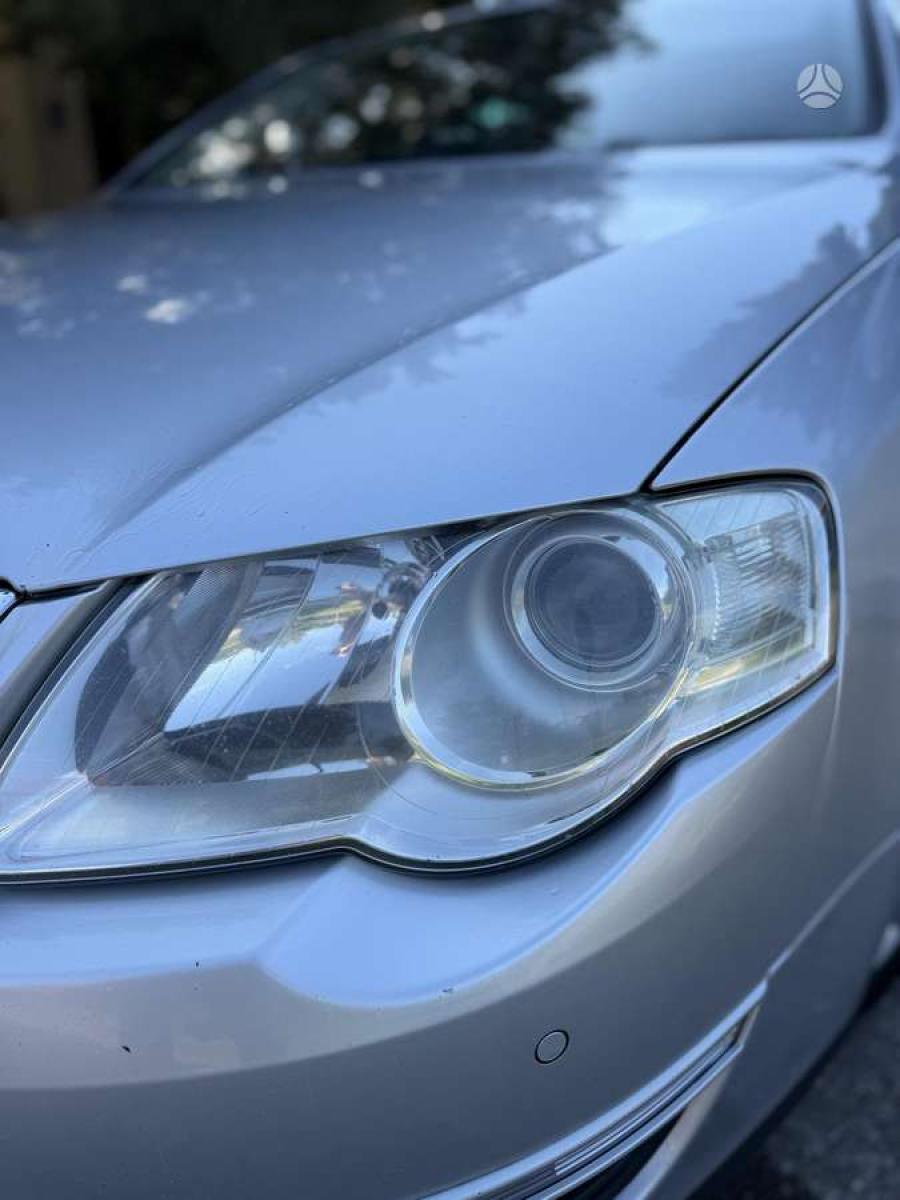 Pelēks Volkswagen Passat 2010 Kauņa, ar dzinēja tilpumu 1.60 L un nobraukumu 352 tūkst. km par 2050 €, foto 30 vietnē AUTOMOTO.COM.LV