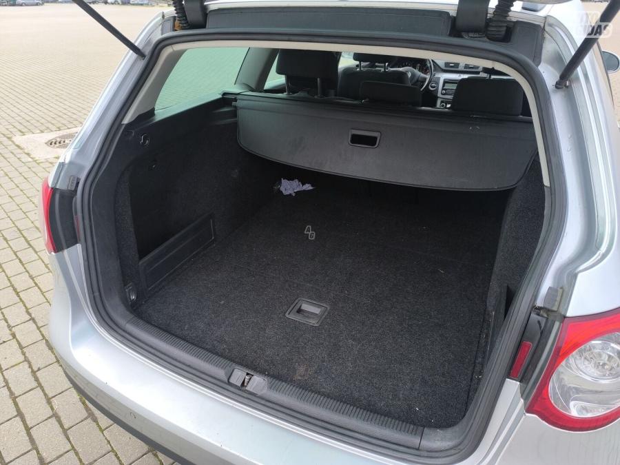 Pelēks Volkswagen Passat 2010 Marijampole, ar dzinēja tilpumu 1.60 L un nobraukumu 221 tūkst. km par 3150 €, foto 7 vietnē AUTOMOTO.COM.LV