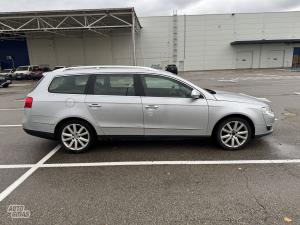 Pelēks Volkswagen Passat 2010 Klaipėda, ar dzinēja tilpumu 2.00 L un nobraukumu 369 tūkst. km par 2600 €, foto 5 vietnē AUTOMOTO.COM.LV