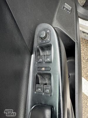 Pelēks Volkswagen Passat 2010 Klaipėda, ar dzinēja tilpumu 2.00 L un nobraukumu 369 tūkst. km par 2600 €, foto 16 vietnē AUTOMOTO.COM.LV