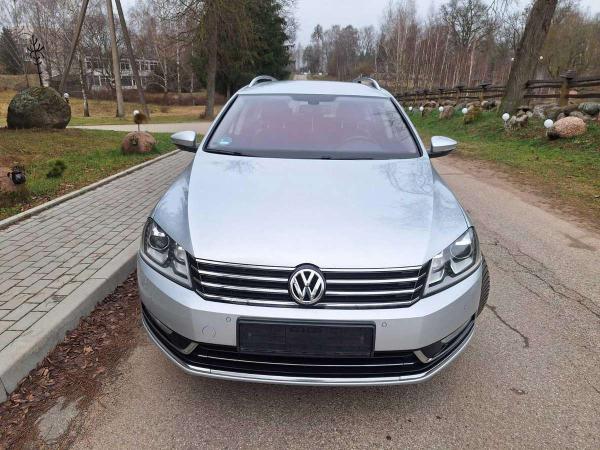 Grey Volkswagen Passat 2011 in Prienai, with an engine capacity of 1.97 L and mileage of 218 thousand km for 5100 €, photo 5 on AUTOMOTO.COM.LV