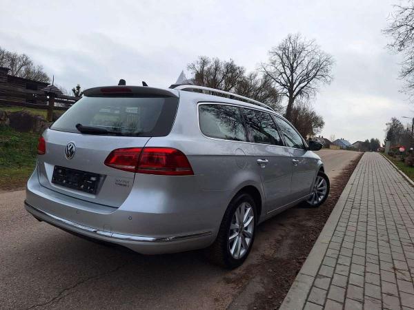 Grey Volkswagen Passat 2011 in Prienai, with an engine capacity of 1.97 L and mileage of 218 thousand km for 5100 €, photo 9 on AUTOMOTO.COM.LV