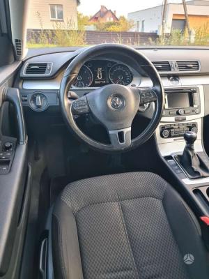 Pelēks Volkswagen Passat 2011 Kaišiadorys, ar dzinēja tilpumu 1.97 L un nobraukumu 322 tūkst. km par 4650 €, foto 14 vietnē AUTOMOTO.COM.LV