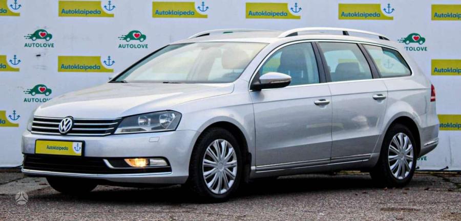 Grey Volkswagen Passat 2011 in Klaipeda, with an engine capacity of 2.00 L and mileage of 220 thousand km for 5990 €, photo 1 on AUTOMOTO.COM.LV