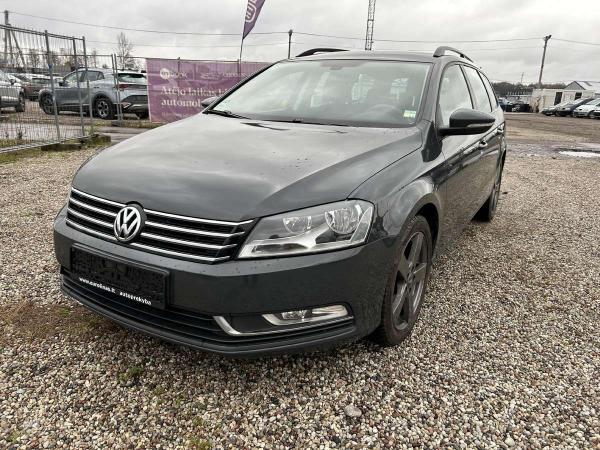 Pelēks Volkswagen Passat 2011 Kauņa, ar dzinēja tilpumu 1.97 L un nobraukumu 390 tūkst. km par 3990 €, foto 1 vietnē AUTOMOTO.COM.LV
