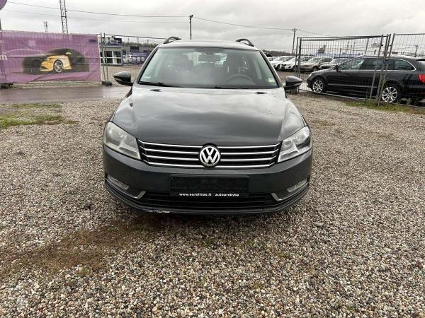 Pelēks Volkswagen Passat 2011 Kauņa, ar dzinēja tilpumu 1.97 L un nobraukumu 390 tūkst. km par 3990 €, foto 5 vietnē AUTOMOTO.COM.LV