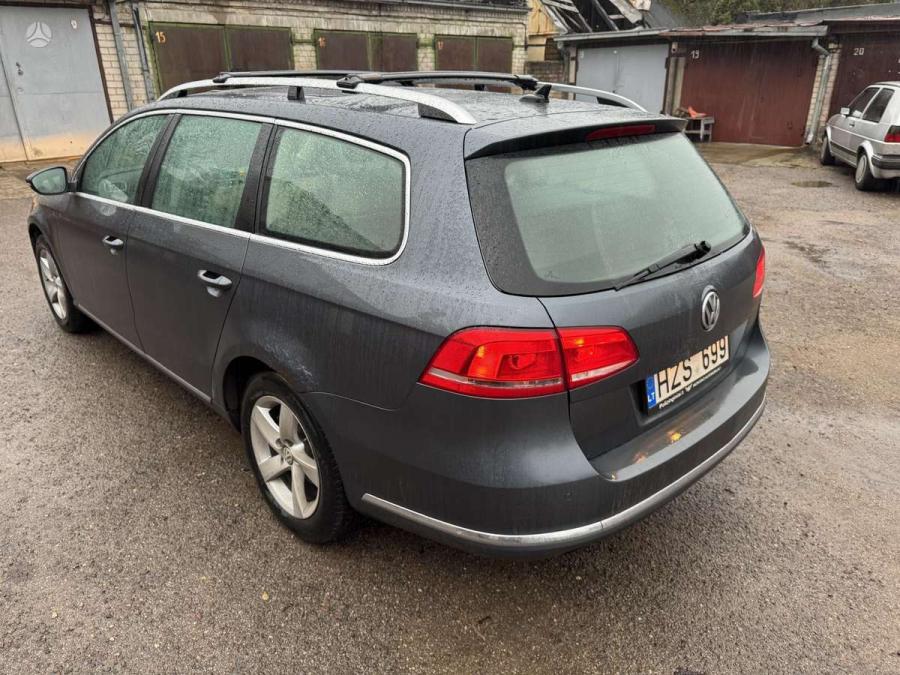 Pelēks Volkswagen Passat 2011 Kauņa, ar dzinēja tilpumu 1.60 L un nobraukumu 312 tūkst. km par 3400 €, foto 3 vietnē AUTOMOTO.COM.LV