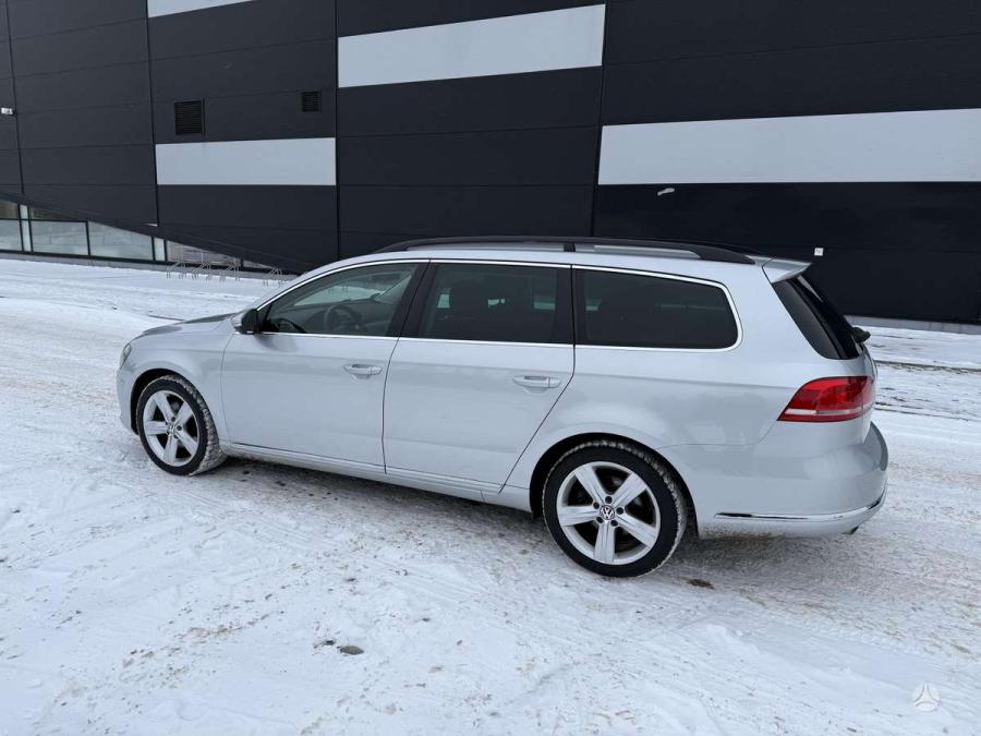 Pelēks Volkswagen Passat 2011 Panevēža, ar dzinēja tilpumu 1.39 L un nobraukumu 271 tūkst. km par 5100 €, foto 5 vietnē AUTOMOTO.COM.LV