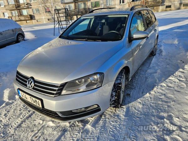 Grey Volkswagen Passat 2011 in Tallinn, with an engine capacity of 1.60 L and mileage of 381 thousand km for 3500 €, photo 1 on AUTOMOTO.COM.LV