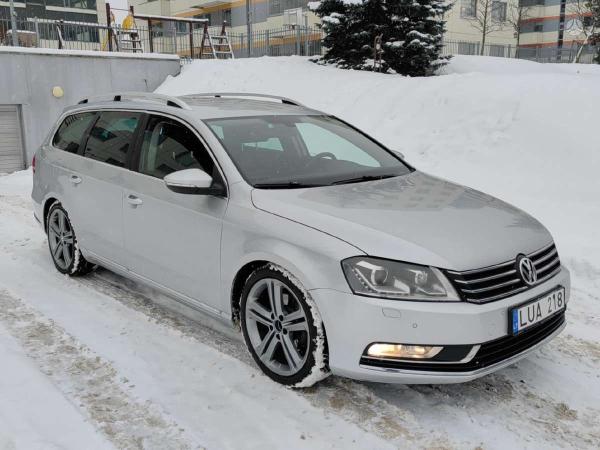 Pelēks Volkswagen Passat 2011 Viļņa, ar dzinēja tilpumu 2.00 L un nobraukumu 362 tūkst. km par 4400 €, foto 1 vietnē AUTOMOTO.COM.LV