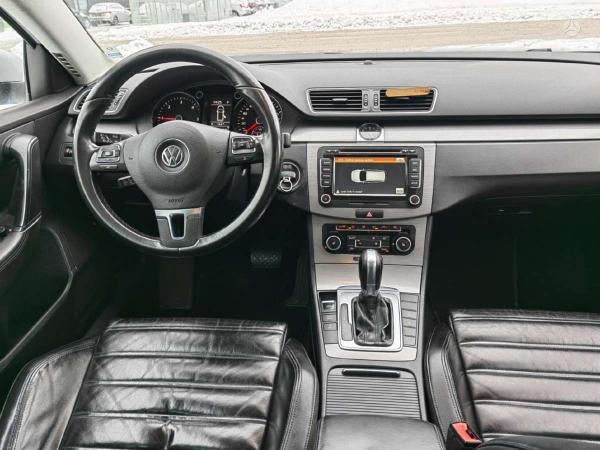 Pelēks Volkswagen Passat 2011 Viļņa, ar dzinēja tilpumu 2.00 L un nobraukumu 362 tūkst. km par 4400 €, foto 9 vietnē AUTOMOTO.COM.LV