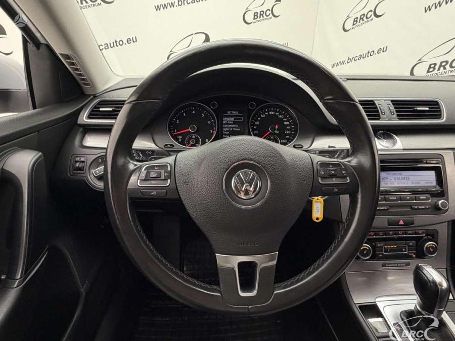 Pelēks Volkswagen Passat 2011 Viļņa, ar dzinēja tilpumu 1.39 L un nobraukumu 271 tūkst. km par 5500 €, foto 28 vietnē AUTOMOTO.COM.LV