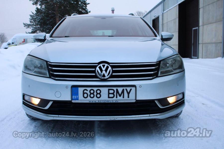 Grey Volkswagen Passat 2011 in Tallinn, with an engine capacity of 2.00 L and mileage of 264 thousand km for 5990 €, photo 3 on AUTOMOTO.COM.LV