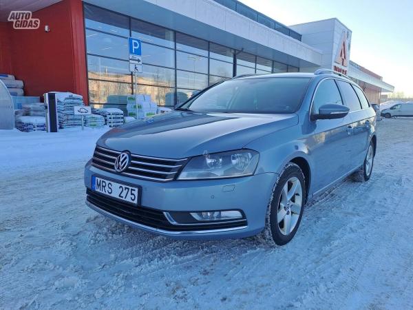 Pelēks Volkswagen Passat 2011 Telšiai, ar dzinēja tilpumu 2.00 L un nobraukumu 303 tūkst. km par 4650 €, foto 1 vietnē AUTOMOTO.COM.LV