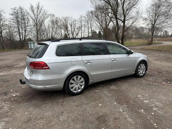 Pelēks Volkswagen Passat 2011 Vilkaviškis, ar dzinēja tilpumu 1.97 L un nobraukumu 392 tūkst. km par 5000 €, foto 6 vietnē AUTOMOTO.COM.LV