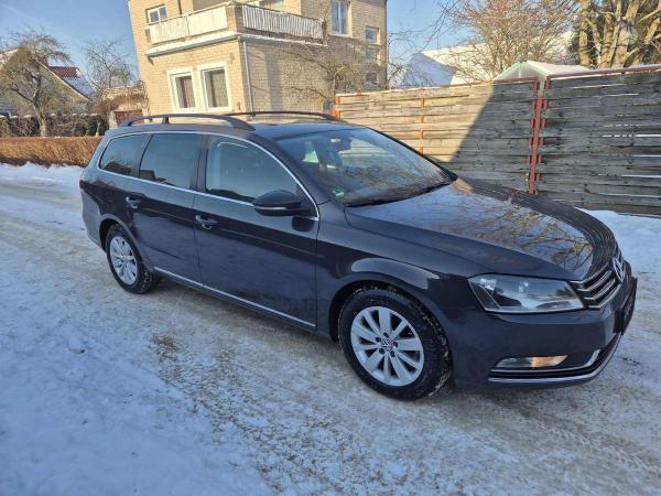 Pelēks Volkswagen Passat 2011 Kauņa, ar dzinēja tilpumu 1.97 L un nobraukumu 265 tūkst. km par 4950 €, foto 4 vietnē AUTOMOTO.COM.LV