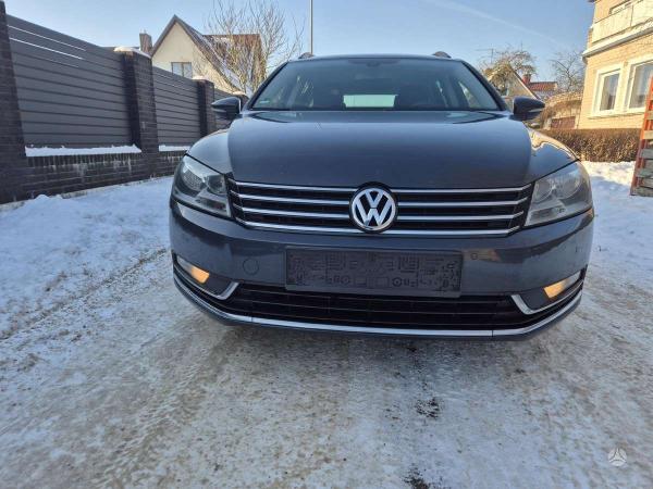 Pelēks Volkswagen Passat 2011 Kauņa, ar dzinēja tilpumu 1.97 L un nobraukumu 265 tūkst. km par 4950 €, foto 6 vietnē AUTOMOTO.COM.LV